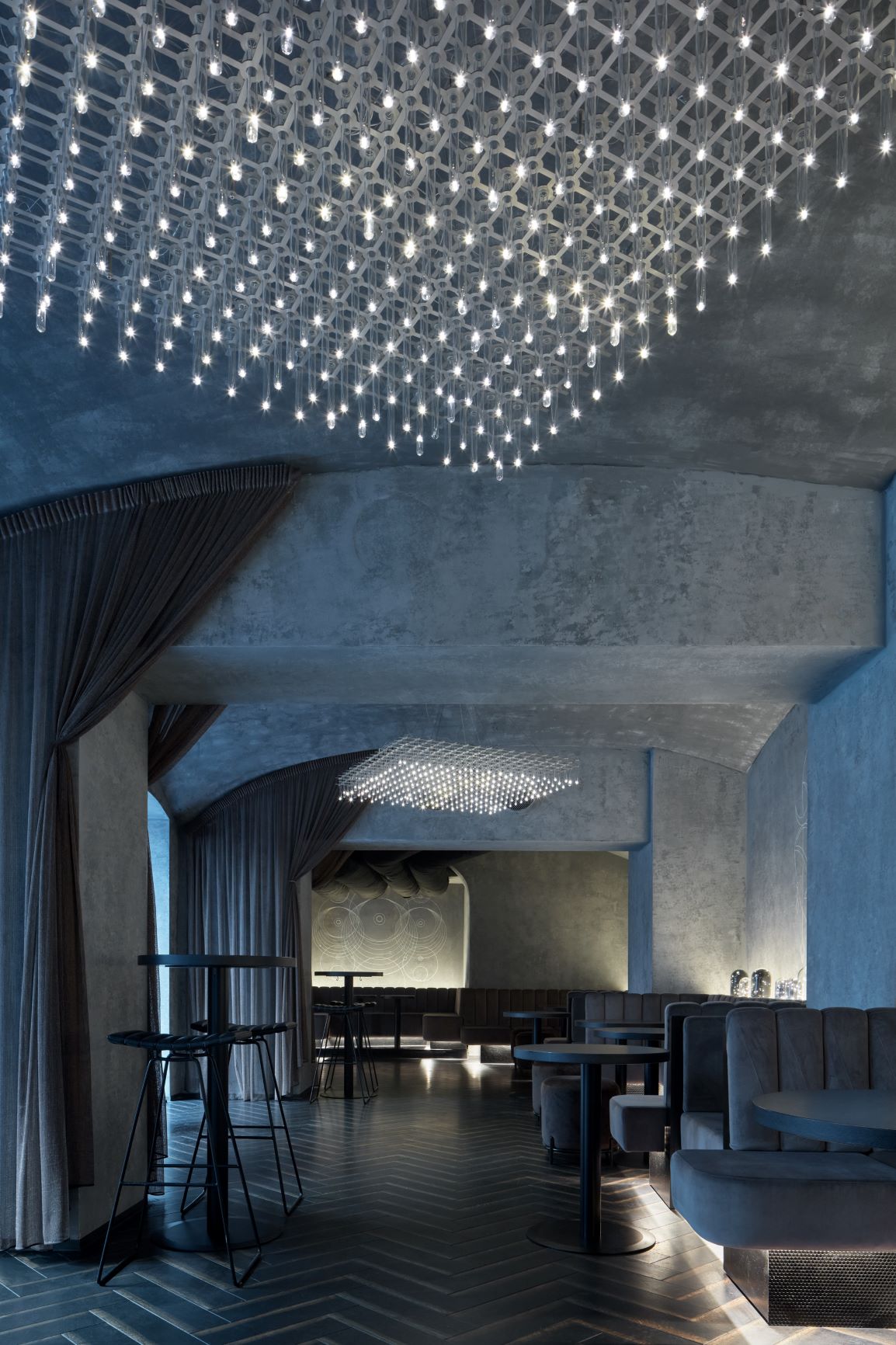 MOON CLUB 6 | GS Magazine